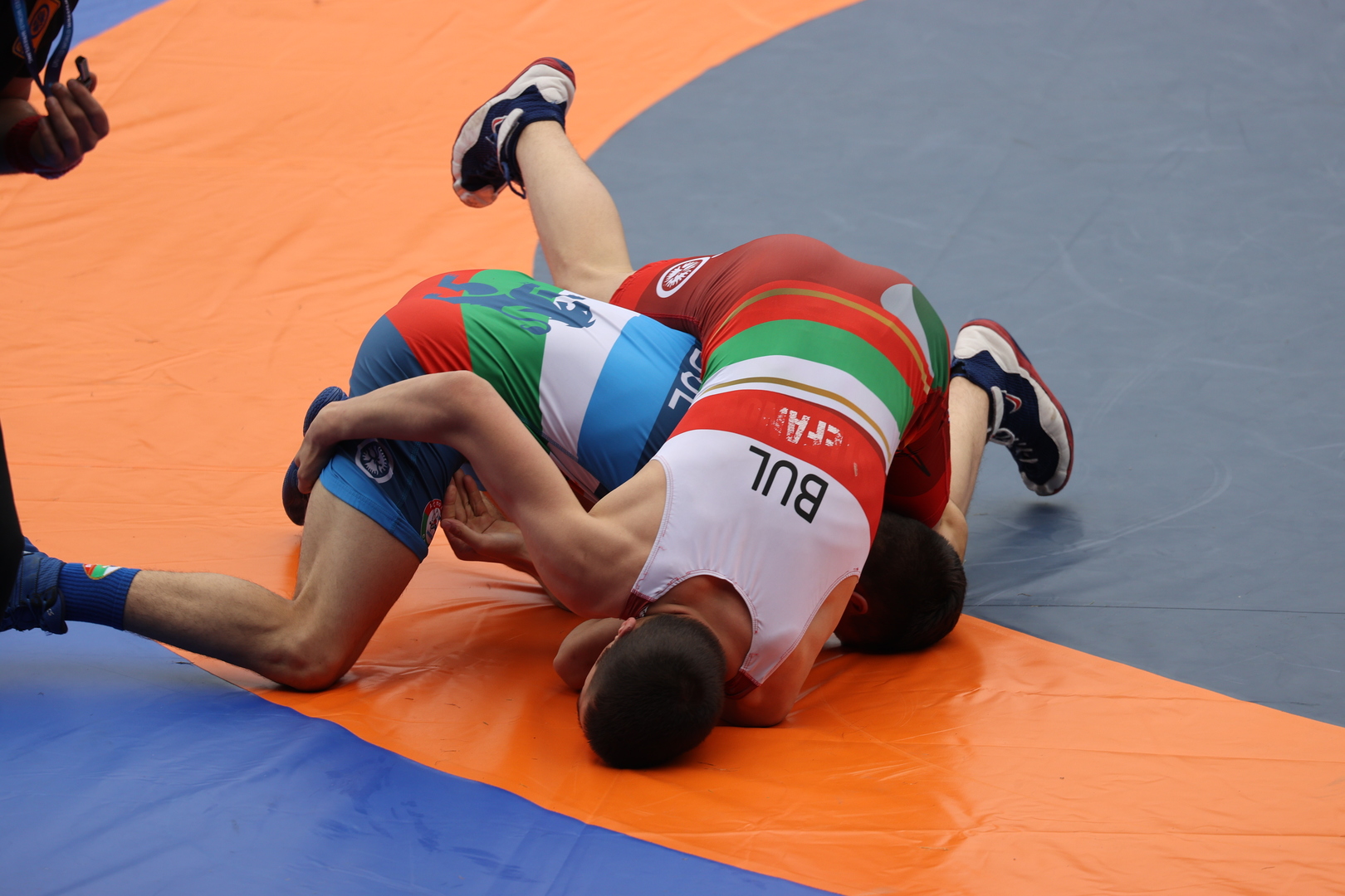 Botevgrad.com :: ЗРЕЛИЩНИ НАРОДНИ БОРБИ В ЕТРОПОЛЕ (Новини, Етрополе)