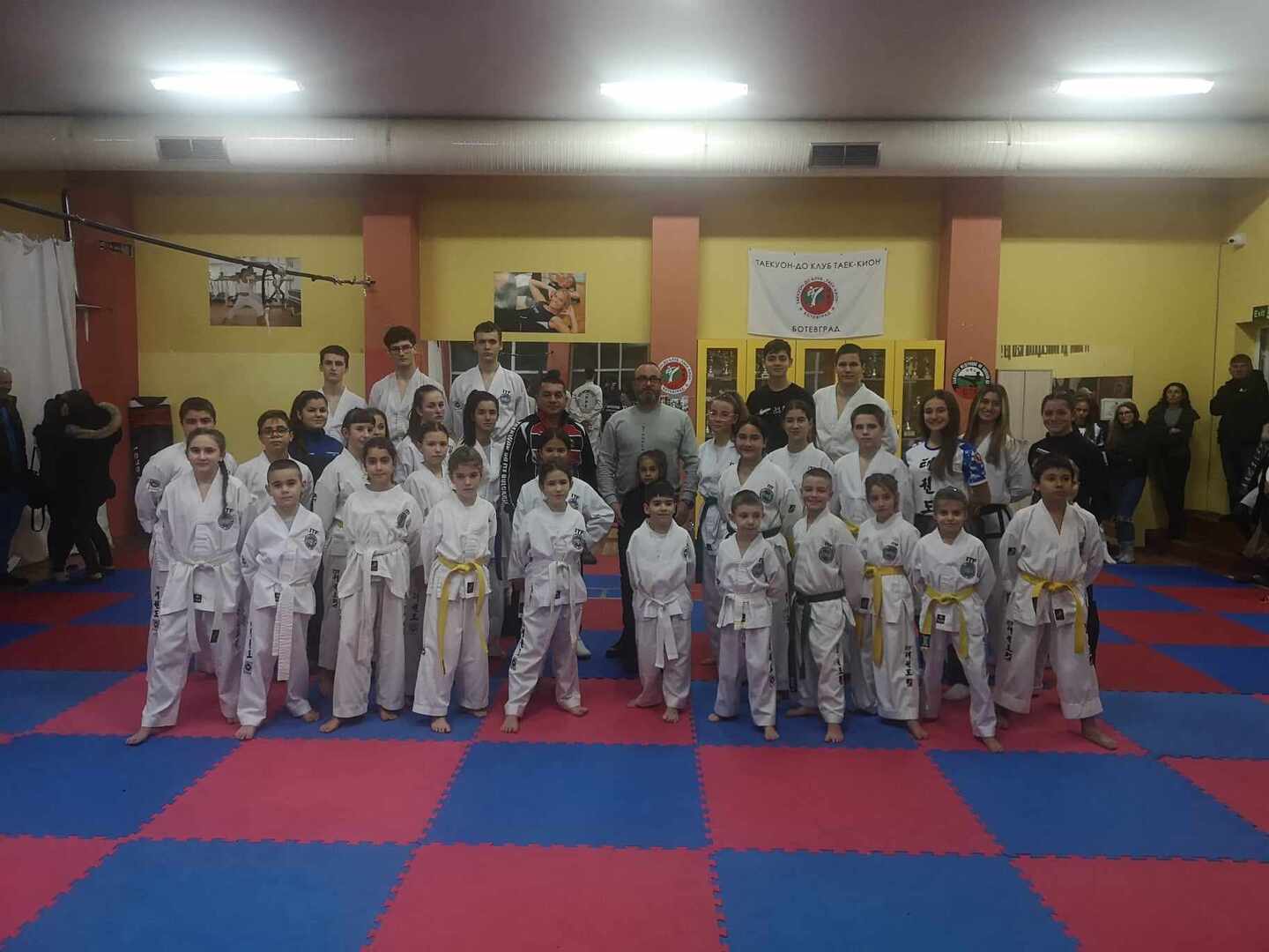 4 медала за Таекуон до клуб „Хуа Ранг“ от Перник Оупън 2023 Новини Етрополе
