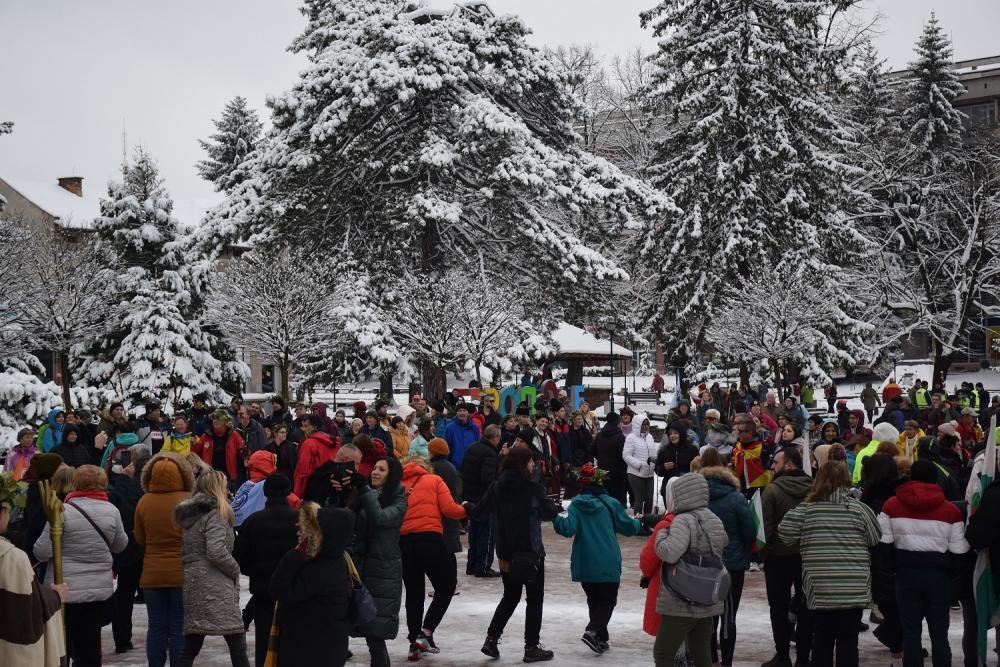 Botevgrad.com :: ЗАПОВЯДАЙТЕ, ЗАЕДНО С НАС, ДА ПОЧЕТЕМ "СВЕТИ АТАНАС ...